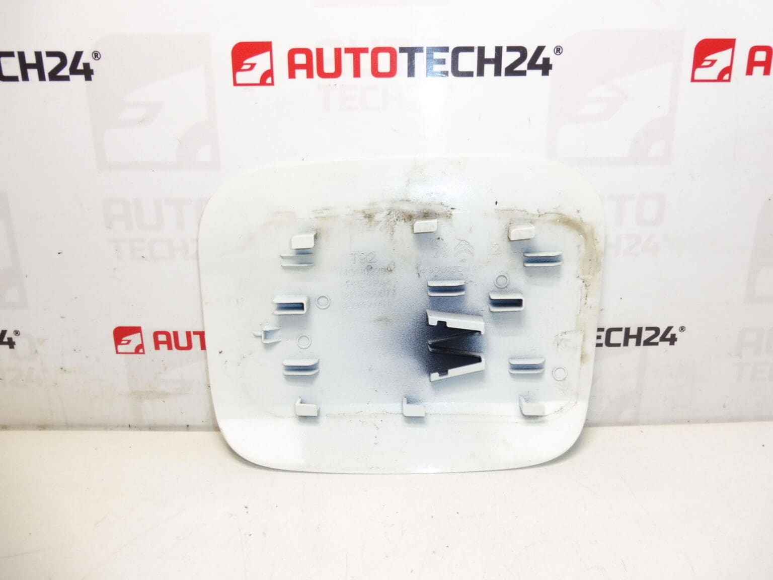 Čep rezervoara EWP Peugeot 308 T9 9818024980 9818660077 | Vollo